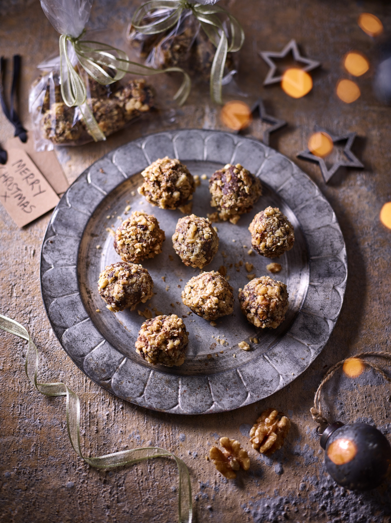 Chocolate & Walnut Truffles - California Walnuts